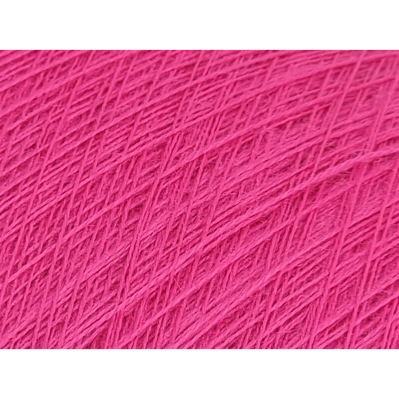 Wollmischgarne in unterschiedlichen Feinheiten und Farben