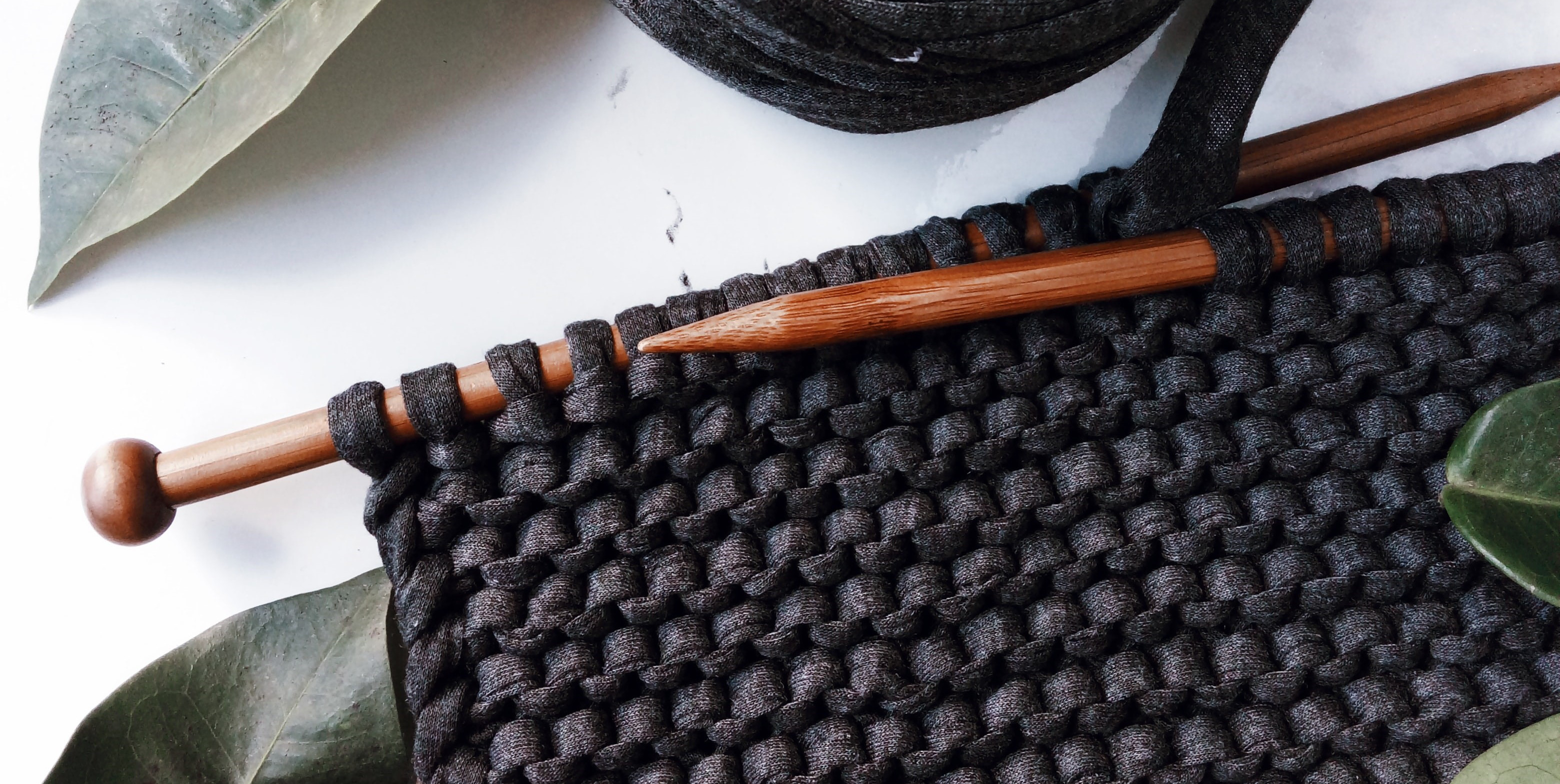 Stoffe und Garne online kaufen bei Garn-Connexion.de